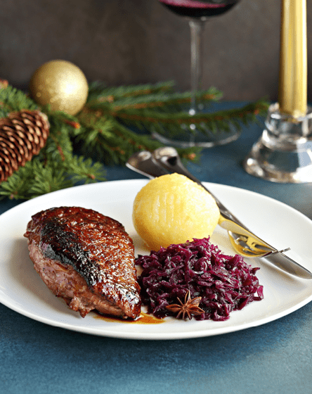 Brett's Winter Sausage Roll - The Fine Food Company